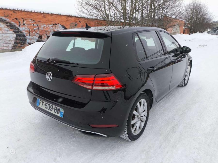 Melns Volkswagen Golf 2017 Šauļi, ar dzinēja tilpumu 2.00 L un nobraukumu 191 tūkst. km par 11900 €, foto 4 vietnē AUTOMOTO.COM.LV