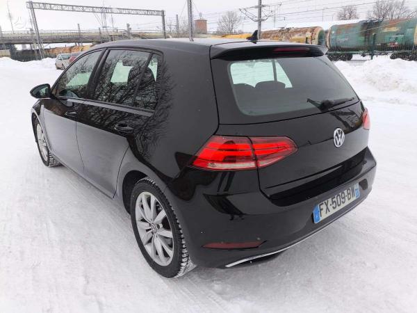 Melns Volkswagen Golf 2017 Šauļi, ar dzinēja tilpumu 2.00 L un nobraukumu 191 tūkst. km par 11900 €, foto 6 vietnē AUTOMOTO.COM.LV