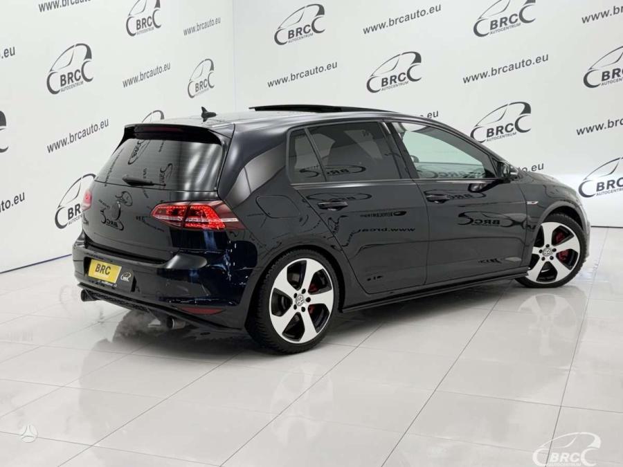 Melns Volkswagen Golf 2017 Viļņa, ar dzinēja tilpumu 1.98 L un nobraukumu 163 tūkst. km par 12800 €, foto 3 vietnē AUTOMOTO.COM.LV