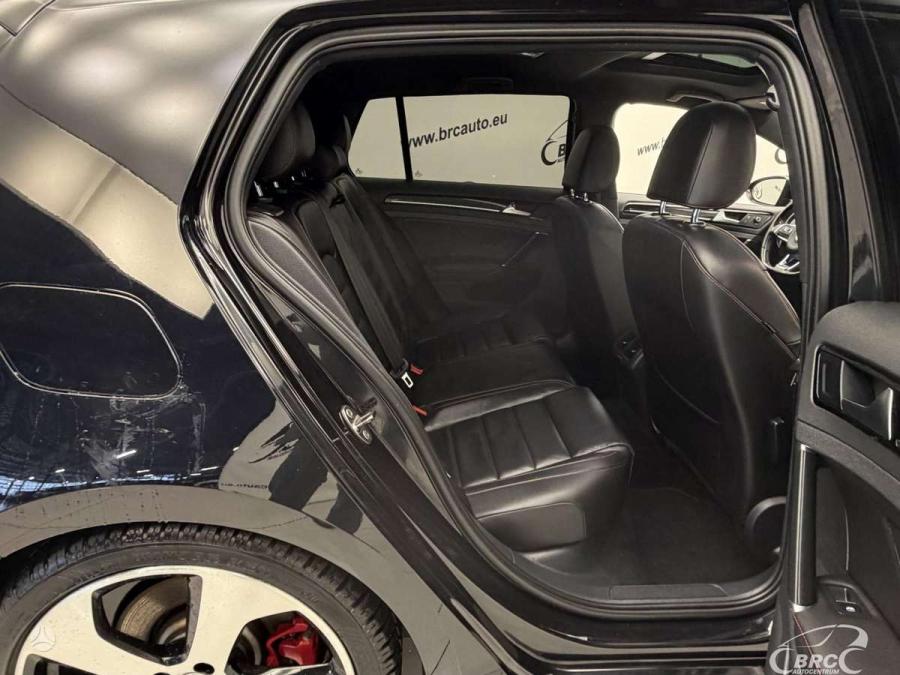 Melns Volkswagen Golf 2017 Viļņa, ar dzinēja tilpumu 1.98 L un nobraukumu 163 tūkst. km par 10200 €, foto 12 vietnē AUTOMOTO.COM.LV