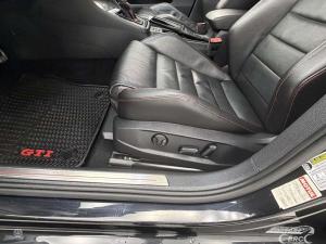 Melns Volkswagen Golf 2017 Viļņa, ar dzinēja tilpumu 1.98 L un nobraukumu 163 tūkst. km par 10200 €, foto 23 vietnē AUTOMOTO.COM.LV
