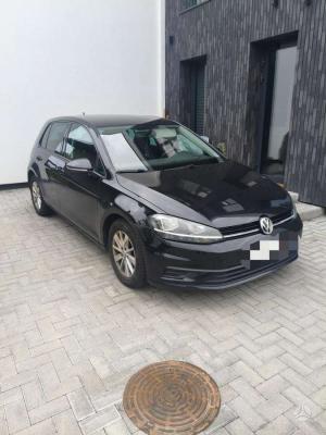 Melns Volkswagen Golf 2017 Kauņa, ar dzinēja tilpumu 1.60 L un nobraukumu 225 tūkst. km par 7000 €, foto  vietnē AUTOMOTO.COM.LV