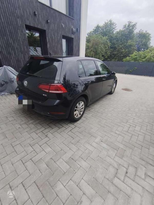 Melns Volkswagen Golf 2017 Kauņa, ar dzinēja tilpumu 1.60 L un nobraukumu 225 tūkst. km par 7000 €, foto 3 vietnē AUTOMOTO.COM.LV