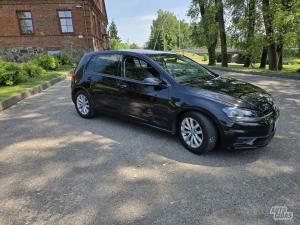Melns Volkswagen Golf 2017 Kaišiadorys, ar dzinēja tilpumu 1.60 L un nobraukumu 348 tūkst. km par 4900 €, foto  vietnē AUTOMOTO.COM.LV