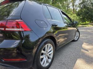 Black Volkswagen Golf 2017 in Kaisiadorys, with an engine capacity of 1.60 L and mileage of 348 thousand km for 4900 €, photo 4 on AUTOMOTO.COM.LV