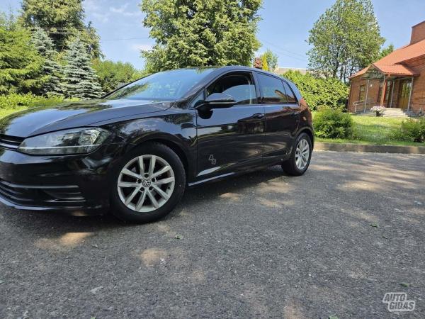 Melns Volkswagen Golf 2017 Kaišiadorys, ar dzinēja tilpumu 1.60 L un nobraukumu 348 tūkst. km par 4900 €, foto 4 vietnē AUTOMOTO.COM.LV