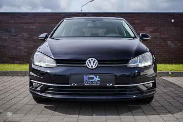 Black Volkswagen Golf 2017 in Marijampole, with an engine capacity of 1.00 L and mileage of 253 thousand km for 6950 €, photo 3 on AUTOMOTO.COM.LV
