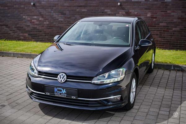 Black Volkswagen Golf 2017 in Marijampole, with an engine capacity of 1.00 L and mileage of 253 thousand km for 6950 €, photo 4 on AUTOMOTO.COM.LV