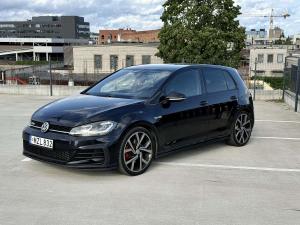 Black Volkswagen Golf 2017 in Vilnius, with an engine capacity of 1.97 L and mileage of 219 thousand km for 14200 €, photo  on AUTOMOTO.COM.LV