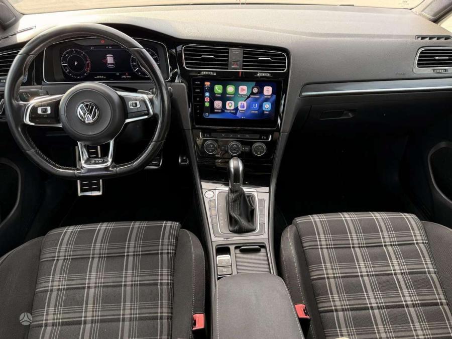 Black Volkswagen Golf 2017 in Vilnius, with an engine capacity of 1.97 L and mileage of 219 thousand km for 14200 €, photo 6 on AUTOMOTO.COM.LV