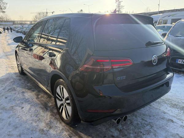 Melns Volkswagen Golf 2018 Klaipėda, ar dzinēja tilpumu 1.40 L un nobraukumu 216 tūkst. km par 10950 €, foto 6 vietnē AUTOMOTO.COM.LV