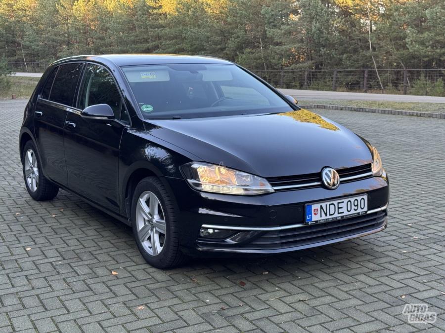 Melns Volkswagen Golf 2018 Lazdijai, ar dzinēja tilpumu 1.60 L un nobraukumu 202 tūkst. km par 9500 €, foto 1 vietnē AUTOMOTO.COM.LV
