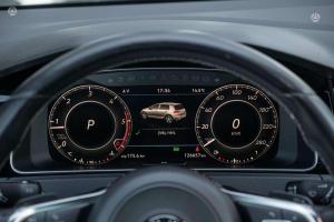 Black Volkswagen Golf 2018 in Vilnius, with an engine capacity of 1.97 L and mileage of 127 thousand km for 16299 €, photo 4 on AUTOMOTO.COM.LV