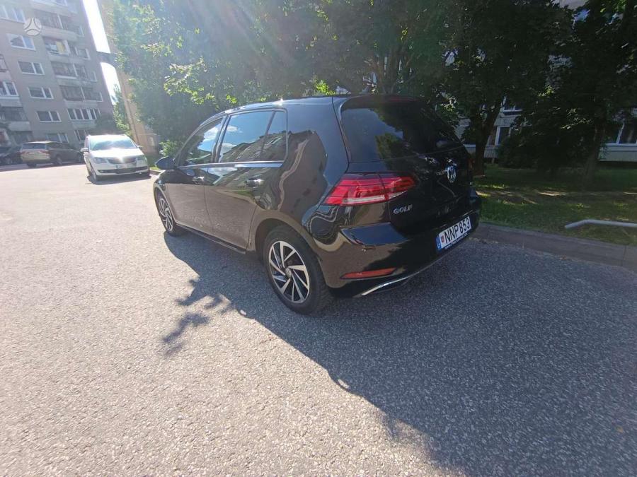 Melns Volkswagen Golf 2018 Viļņa, ar dzinēja tilpumu 1.40 L un nobraukumu 140 tūkst. km par 11000 €, foto 7 vietnē AUTOMOTO.COM.LV