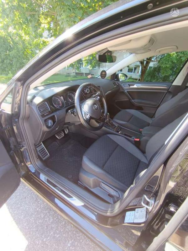 Melns Volkswagen Golf 2018 Viļņa, ar dzinēja tilpumu 1.40 L un nobraukumu 140 tūkst. km par 11000 €, foto 10 vietnē AUTOMOTO.COM.LV