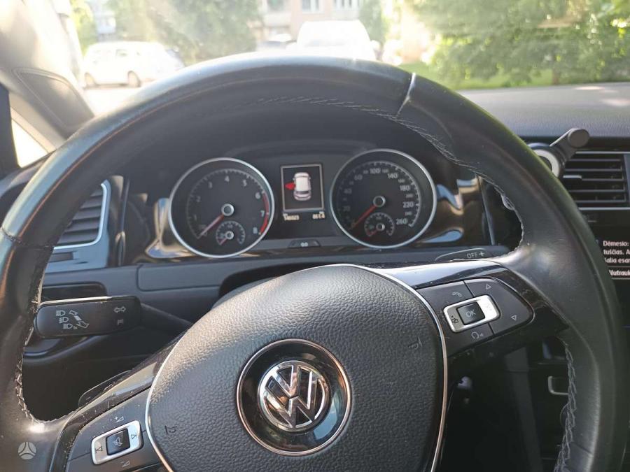 Melns Volkswagen Golf 2018 Viļņa, ar dzinēja tilpumu 1.40 L un nobraukumu 140 tūkst. km par 11000 €, foto 14 vietnē AUTOMOTO.COM.LV