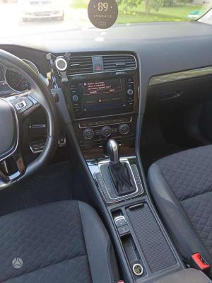 Melns Volkswagen Golf 2018 Viļņa, ar dzinēja tilpumu 1.40 L un nobraukumu 140 tūkst. km par 11000 €, foto 15 vietnē AUTOMOTO.COM.LV