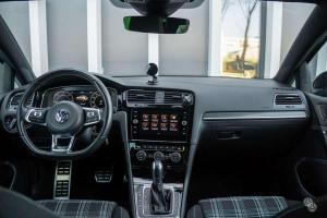 Black Volkswagen Golf 2018 in Vilnius, with an engine capacity of 1.97 L and mileage of 127 thousand km for 15999 €, photo 9 on AUTOMOTO.COM.LV