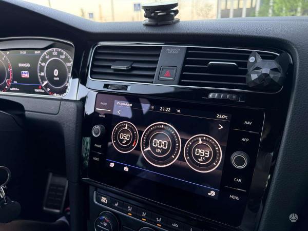 Melns Volkswagen Golf 2018 Viļņa, ar dzinēja tilpumu 1.97 L un nobraukumu 127 tūkst. km par 15999 €, foto 10 vietnē AUTOMOTO.COM.LV