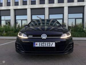 Black Volkswagen Golf 2018 in Vilnius, with an engine capacity of 1.97 L and mileage of 127 thousand km for 15999 €, photo 15 on AUTOMOTO.COM.LV