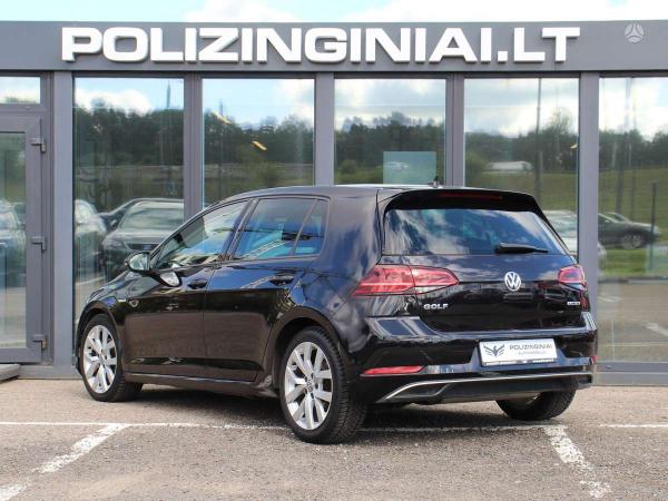 Volkswagen Golf 2018 Viļņa vietnē Melns Volkswagen Golf 2018 Viļņa, ar dzinēja tilpumu 1.50 L un nobraukumu 154 tūkst. km par 12500 €, foto 4 vietnē AUTOMOTO.COM.LV