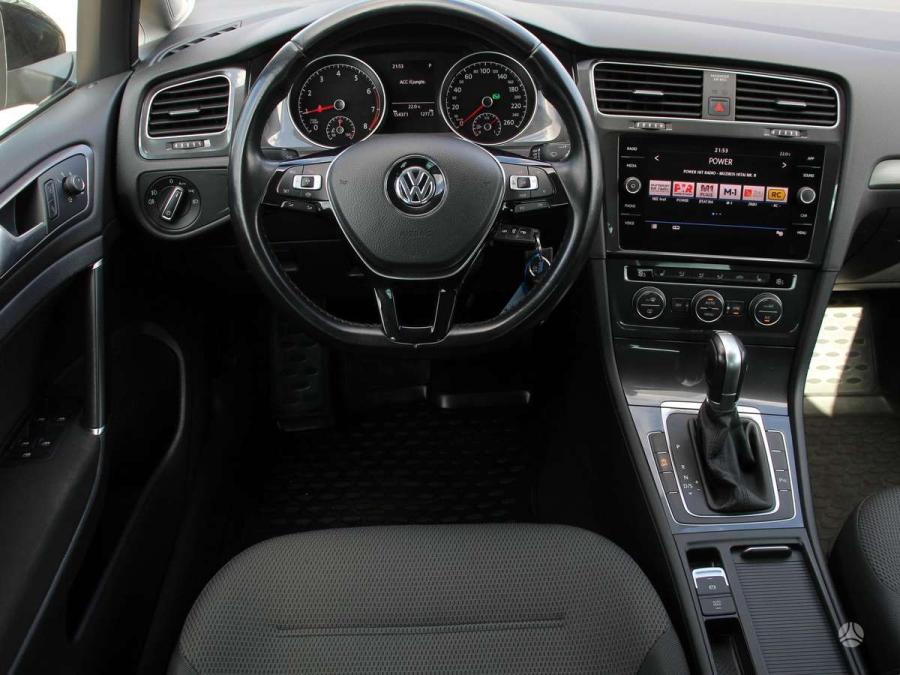Melns Volkswagen Golf 2018 Viļņa, ar dzinēja tilpumu 1.50 L un nobraukumu 154 tūkst. km par 12500 €, foto 7 vietnē AUTOMOTO.COM.LV