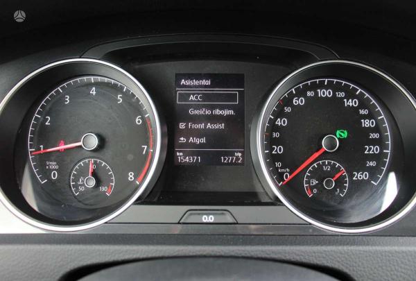 Volkswagen Golf 2018 Viļņa vietnē Melns Volkswagen Golf 2018 Viļņa, ar dzinēja tilpumu 1.50 L un nobraukumu 154 tūkst. km par 12500 €, foto 8 vietnē AUTOMOTO.COM.LV