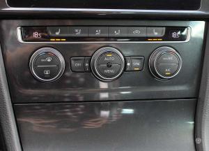 Melns Volkswagen Golf 2018 Viļņa, ar dzinēja tilpumu 1.50 L un nobraukumu 154 tūkst. km par 12500 €, foto 12 vietnē AUTOMOTO.COM.LV