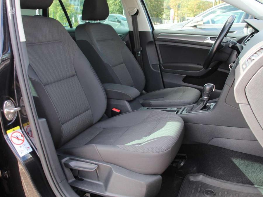 Melns Volkswagen Golf 2018 Viļņa, ar dzinēja tilpumu 1.50 L un nobraukumu 154 tūkst. km par 12500 €, foto 15 vietnē AUTOMOTO.COM.LV