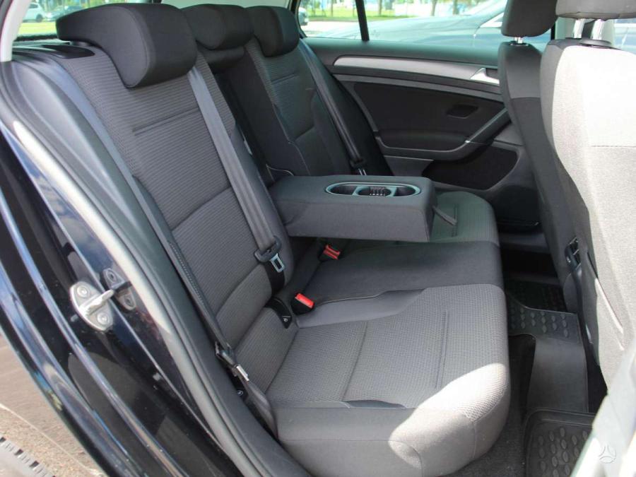 Melns Volkswagen Golf 2018 Viļņa, ar dzinēja tilpumu 1.50 L un nobraukumu 154 tūkst. km par 12500 €, foto 17 vietnē AUTOMOTO.COM.LV