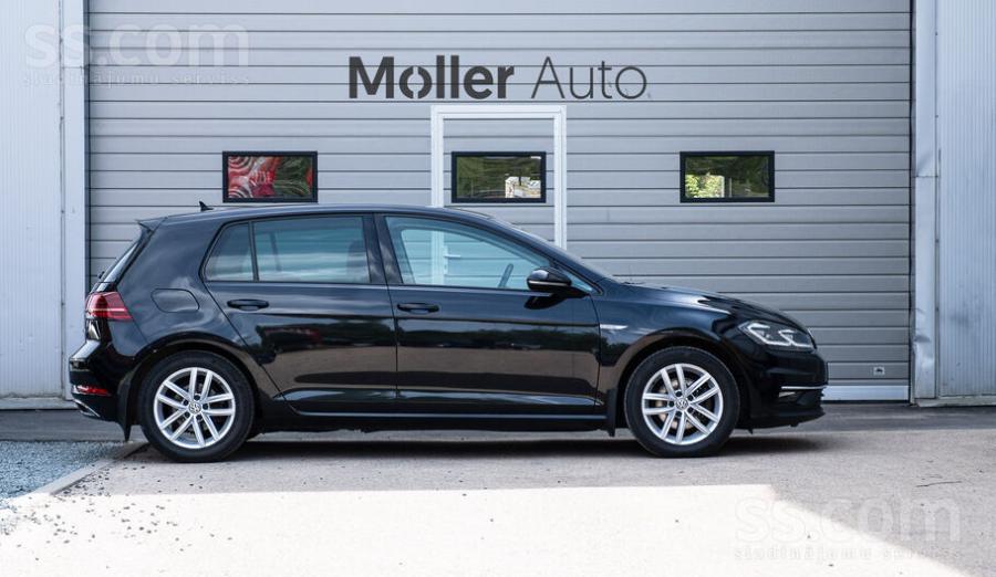 Black Volkswagen Golf 2019 in Jelgava, with an engine capacity of 1.50 L and mileage of 132 thousand km for 14950 €, photo 5 on AUTOMOTO.COM.LV