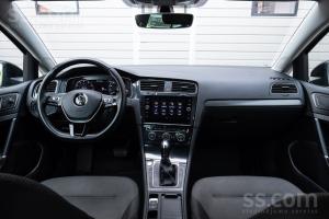 Black Volkswagen Golf 2019 in Jelgava, with an engine capacity of 1.50 L and mileage of 132 thousand km for 14950 €, photo 6 on AUTOMOTO.COM.LV