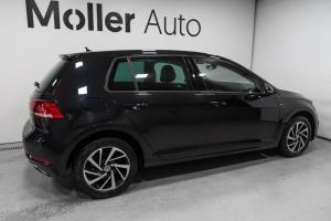 Melns Volkswagen Golf 2019 Viļņa, ar dzinēja tilpumu 1.60 L un nobraukumu 106 tūkst. km par 9900 €, foto 7 vietnē AUTOMOTO.COM.LV