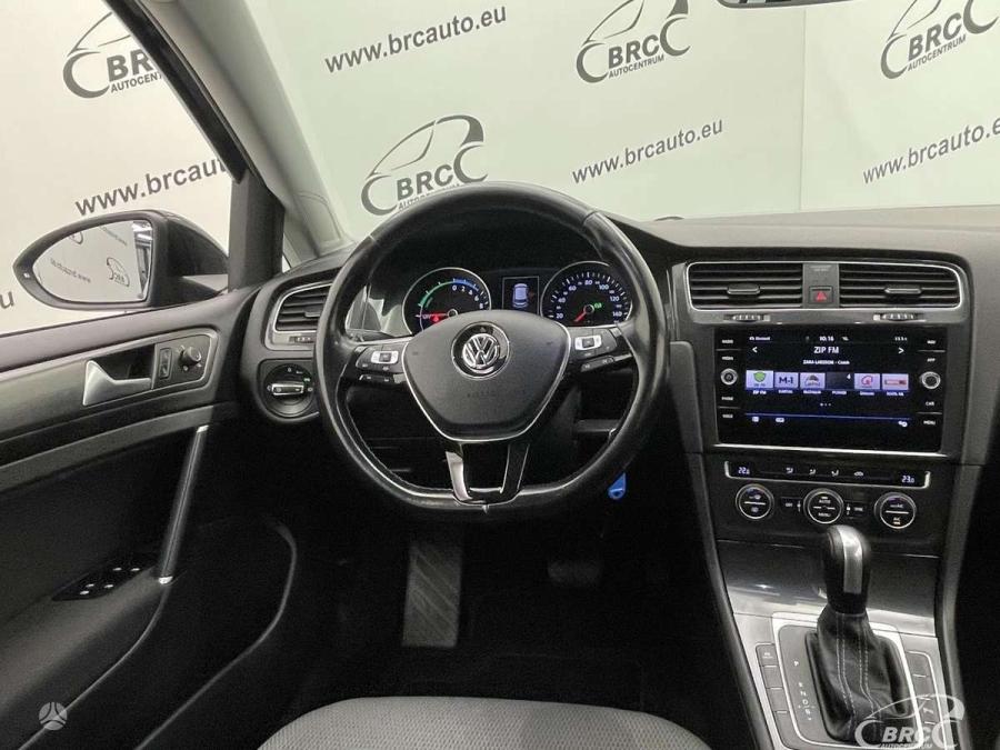 Melns Volkswagen Golf 2019 Viļņa, ar dzinēja tilpumu 0.00 L un nobraukumu 94 tūkst. km par 10900 €, foto 14 vietnē AUTOMOTO.COM.LV