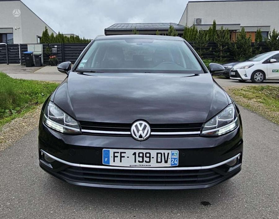 Melns Volkswagen Golf 2019 Viļņa, ar dzinēja tilpumu 1.60 L un nobraukumu 217 tūkst. km par 9000 €, foto 3 vietnē AUTOMOTO.COM.LV