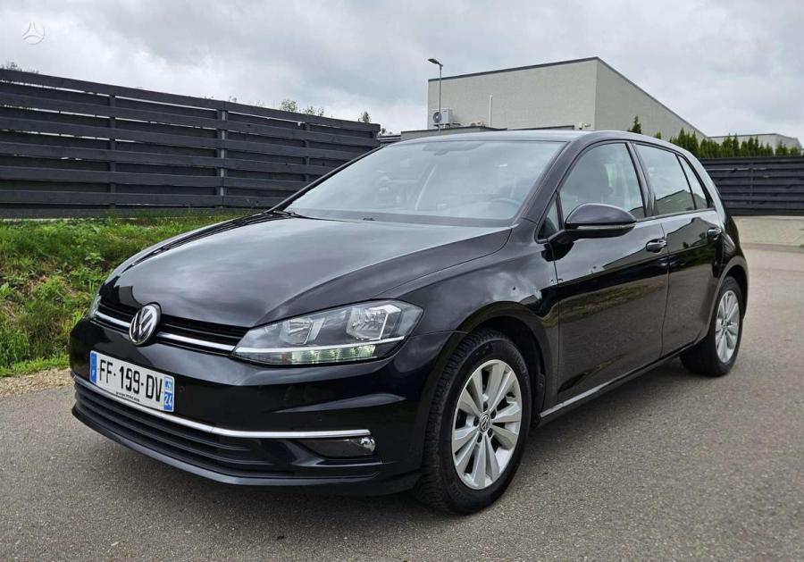 Melns Volkswagen Golf 2019 Viļņa, ar dzinēja tilpumu 1.60 L un nobraukumu 217 tūkst. km par 9000 €, foto 5 vietnē AUTOMOTO.COM.LV