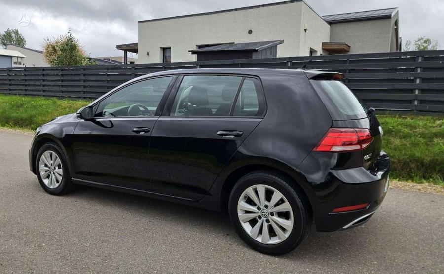 Melns Volkswagen Golf 2019 Viļņa, ar dzinēja tilpumu 1.60 L un nobraukumu 217 tūkst. km par 9000 €, foto 8 vietnē AUTOMOTO.COM.LV