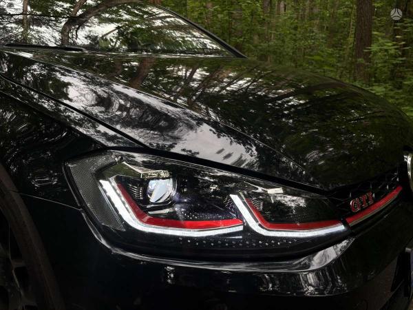Black Volkswagen Golf 2019 in Vilnius, with an engine capacity of 1.98 L and mileage of 58 thousand km for 18999 €, photo 9 on AUTOMOTO.COM.LV