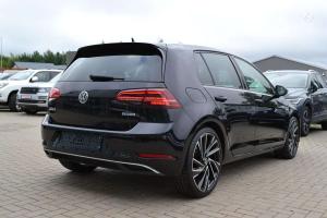 Black Volkswagen Golf 2019 in Vilnius, with an engine capacity of 1.50 L and mileage of 231 thousand km for 12000 €, photo 13 on AUTOMOTO.COM.LV