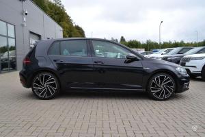 Black Volkswagen Golf 2019 in Vilnius, with an engine capacity of 1.50 L and mileage of 231 thousand km for 12000 €, photo 14 on AUTOMOTO.COM.LV