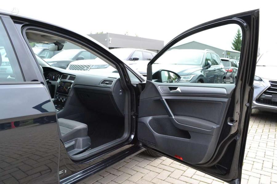 Black Volkswagen Golf 2019 in Vilnius, with an engine capacity of 1.50 L and mileage of 231 thousand km for 12000 €, photo 15 on AUTOMOTO.COM.LV