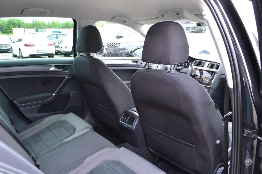 Black Volkswagen Golf 2019 in Vilnius, with an engine capacity of 1.50 L and mileage of 231 thousand km for 12000 €, photo 20 on AUTOMOTO.COM.LV