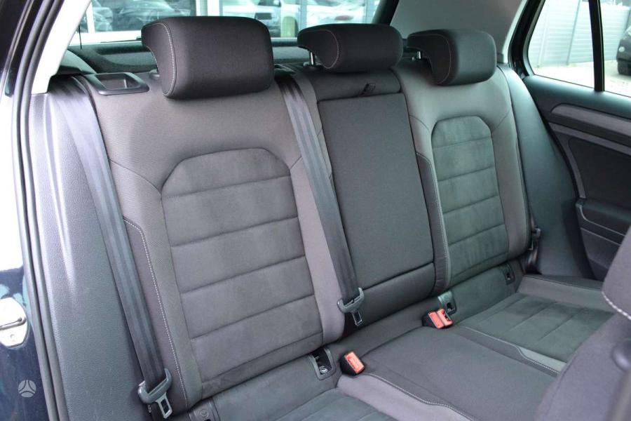 Black Volkswagen Golf 2019 in Vilnius, with an engine capacity of 1.50 L and mileage of 231 thousand km for 12000 €, photo 22 on AUTOMOTO.COM.LV