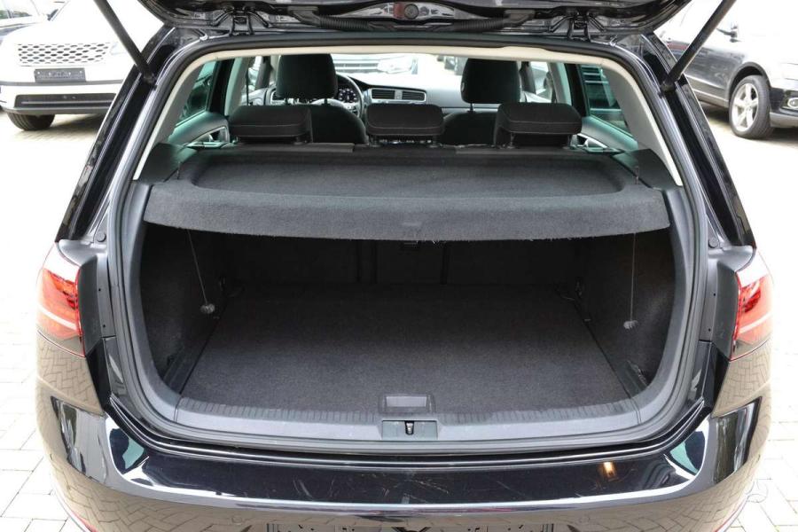 Black Volkswagen Golf 2019 in Vilnius, with an engine capacity of 1.50 L and mileage of 231 thousand km for 12000 €, photo 23 on AUTOMOTO.COM.LV