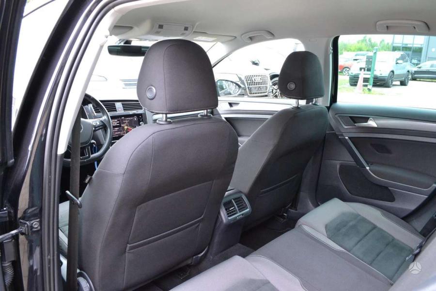 Black Volkswagen Golf 2019 in Vilnius, with an engine capacity of 1.50 L and mileage of 231 thousand km for 12000 €, photo 26 on AUTOMOTO.COM.LV
