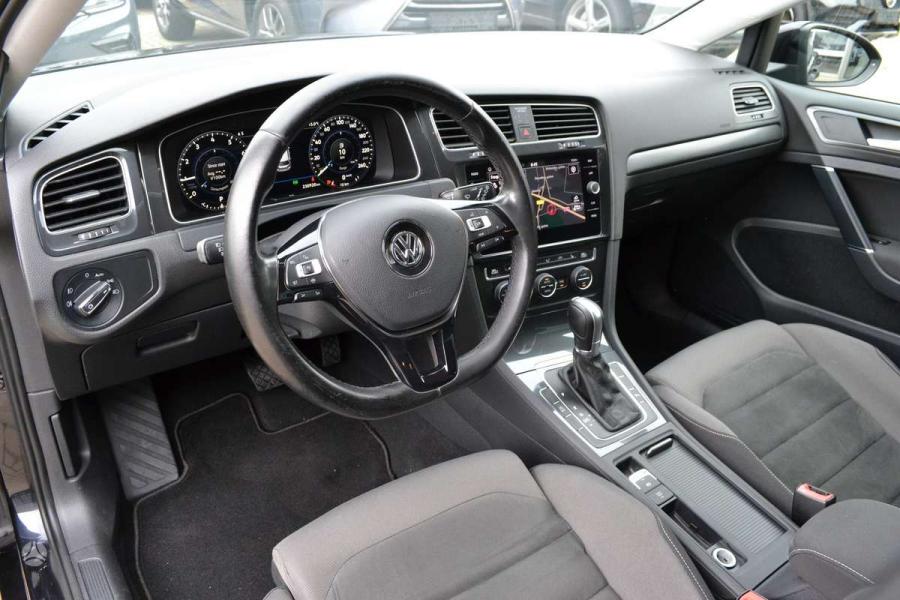 Black Volkswagen Golf 2019 in Vilnius, with an engine capacity of 1.50 L and mileage of 231 thousand km for 12000 €, photo 34 on AUTOMOTO.COM.LV