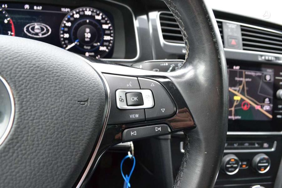 Black Volkswagen Golf 2019 in Vilnius, with an engine capacity of 1.50 L and mileage of 231 thousand km for 12000 €, photo 40 on AUTOMOTO.COM.LV