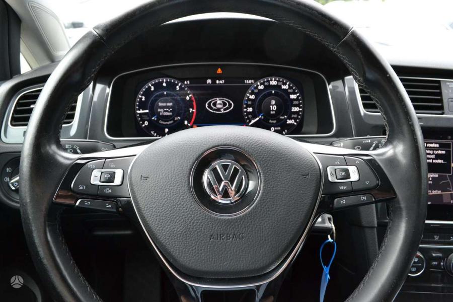 Black Volkswagen Golf 2019 in Vilnius, with an engine capacity of 1.50 L and mileage of 231 thousand km for 12000 €, photo 41 on AUTOMOTO.COM.LV