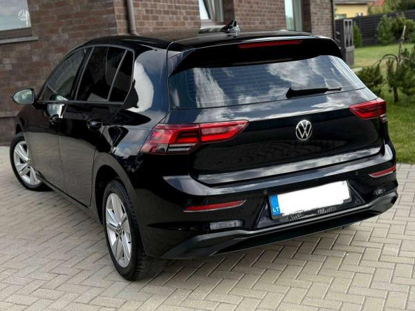Black Volkswagen Golf 2020 in Klaipeda, with an engine capacity of 1.97 L and mileage of 185 thousand km for 14200 €, photo 8 on AUTOMOTO.COM.LV