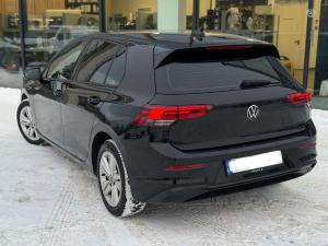 Black Volkswagen Golf 2020 in Klaipeda, with an engine capacity of 1.97 L and mileage of 197 thousand km for 14300 €, photo 5 on AUTOMOTO.COM.LV